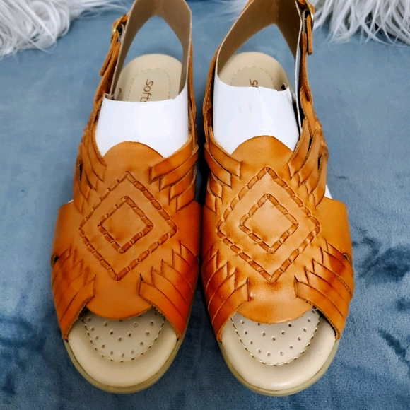 Softspots | Shoes | New In Box Softspots Sandals | Poshmark